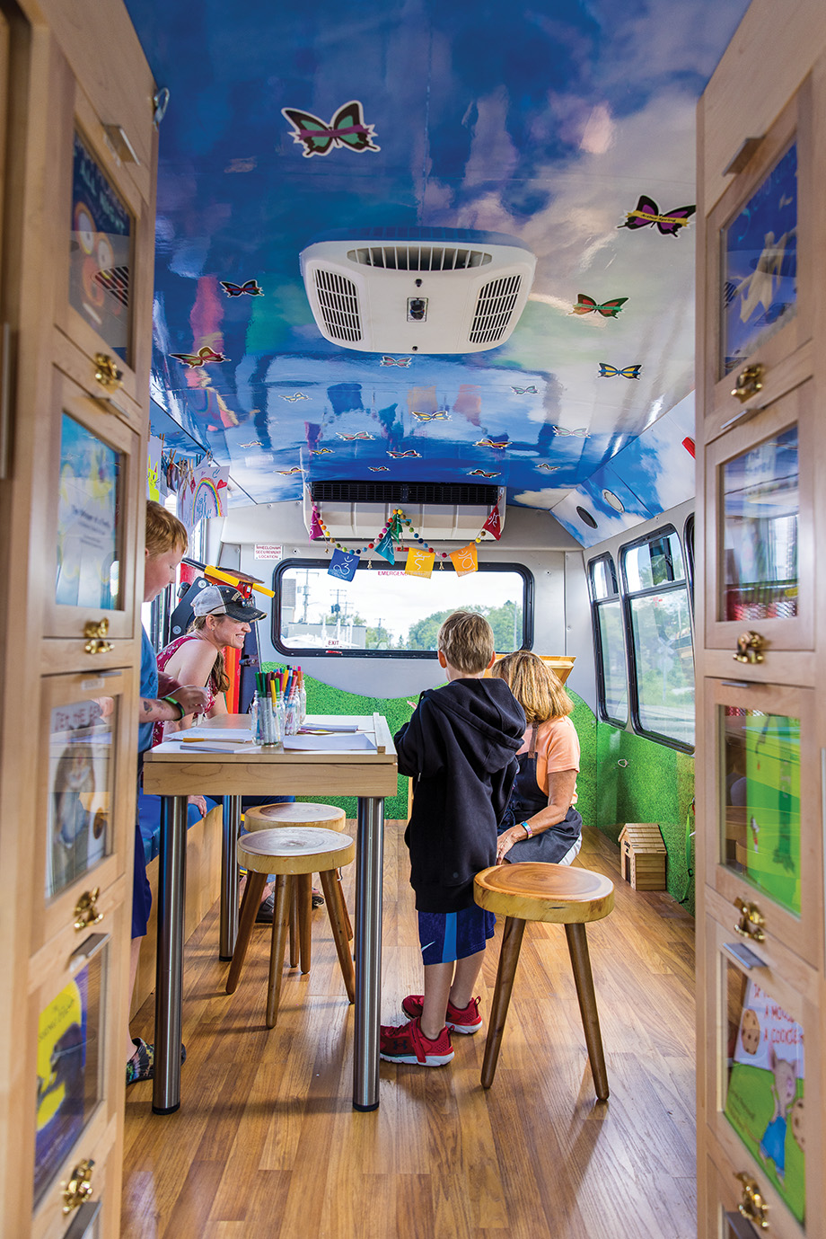 Ziggy's Art Bus Brings Healing Through Art - Lake Minnetonka Magazine