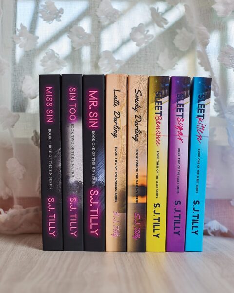 Mound Author SJ Tilly Talks Inspiration - Lake Minnetonka Magazine