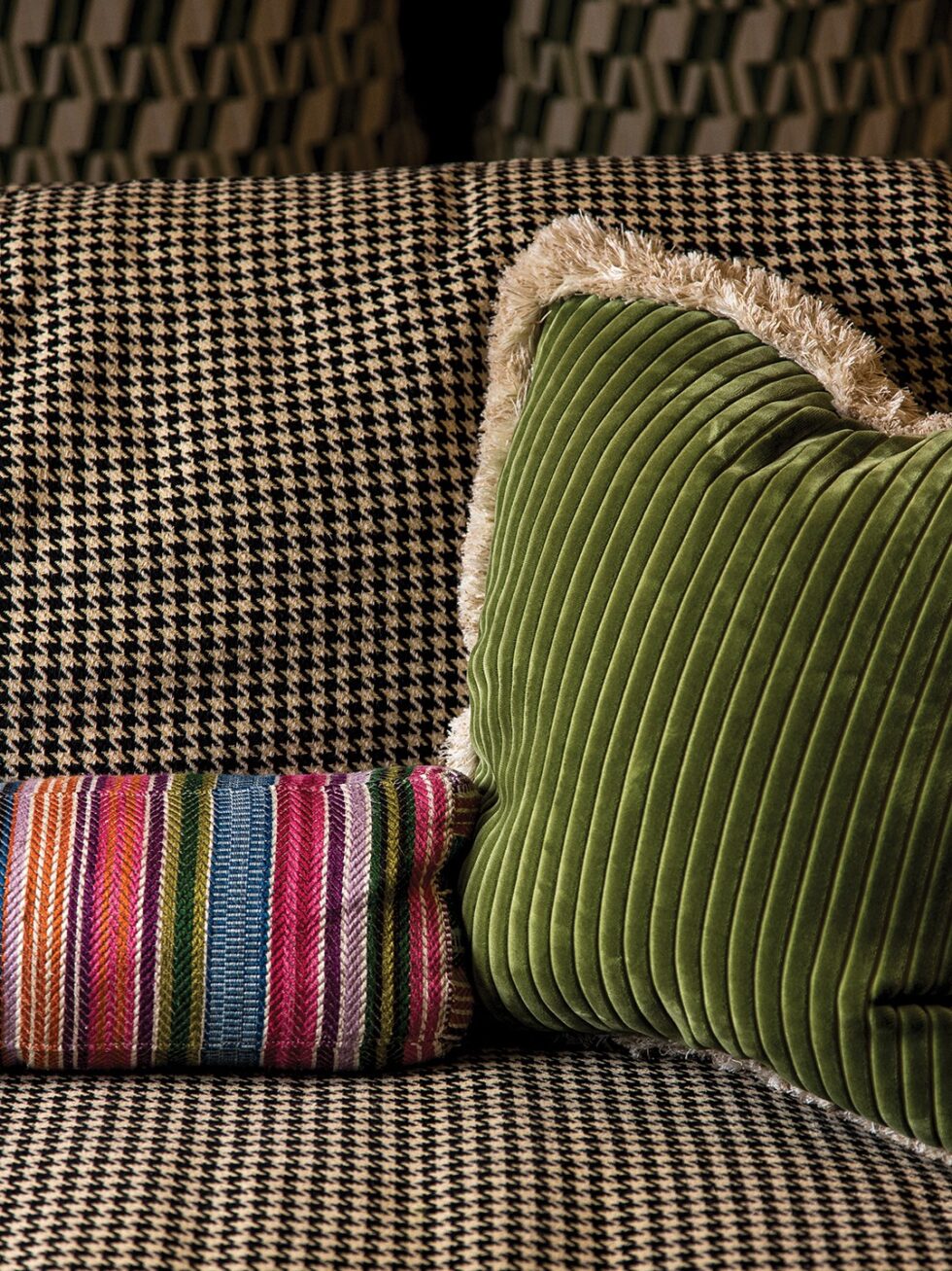 Eminent Interior Design Embraces Color and Texture - Lake Minnetonka ...